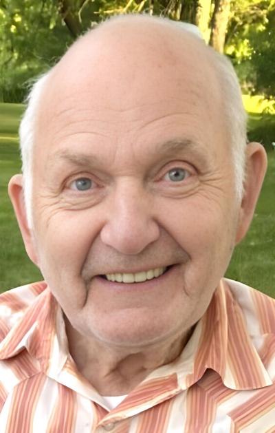 Elwood C. Neiswonger | Obituaries | thederrick.com
