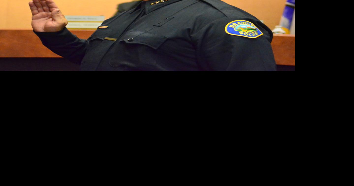 New Brawley Police Chief is sworn in | Communities | thedesertreview.com