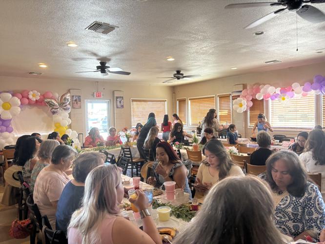 Brownies Diner hosts community tea party for Mother’s Day weekend ...