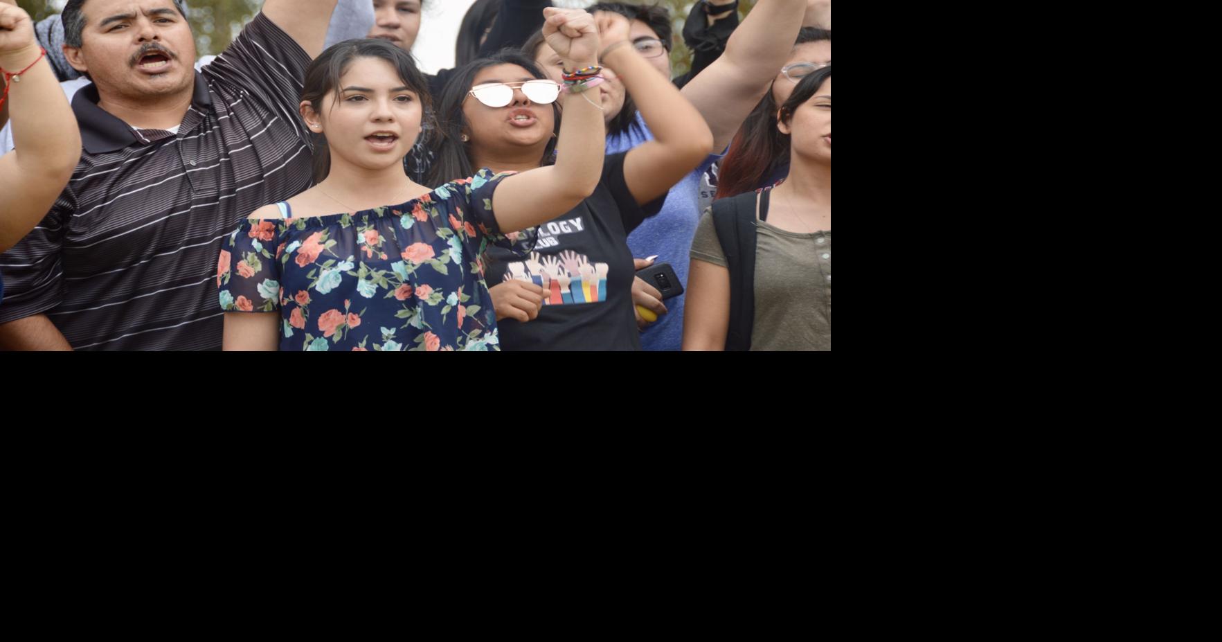 Social justice rally at IVC energizes students | News | thedesertreview.com