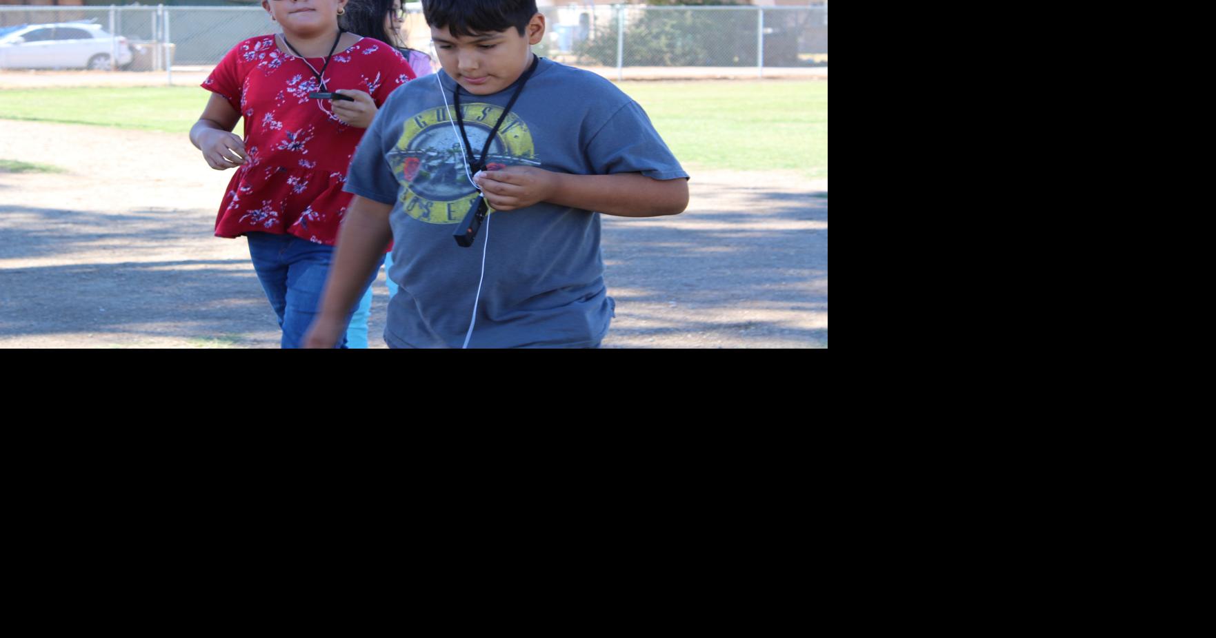 Students walk, listen, and learn with 'Walking Classroom' program ...