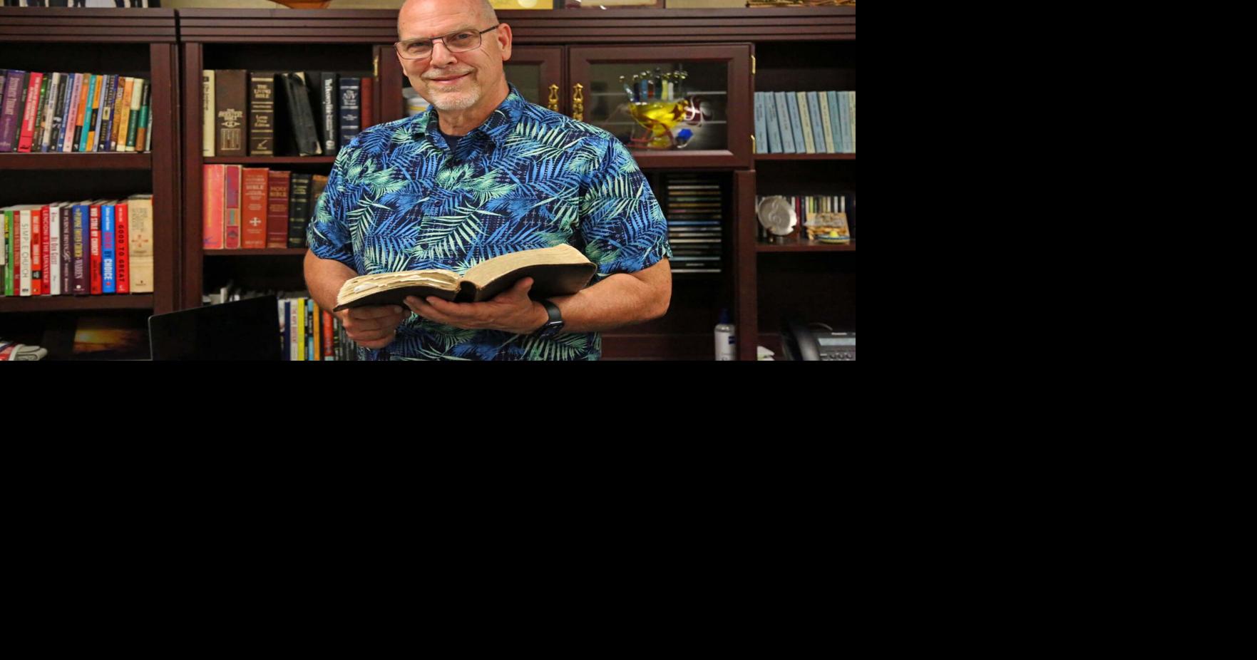 Pastor Dan Bruce baptizes 23 souls in one day | News | thedesertreview.com