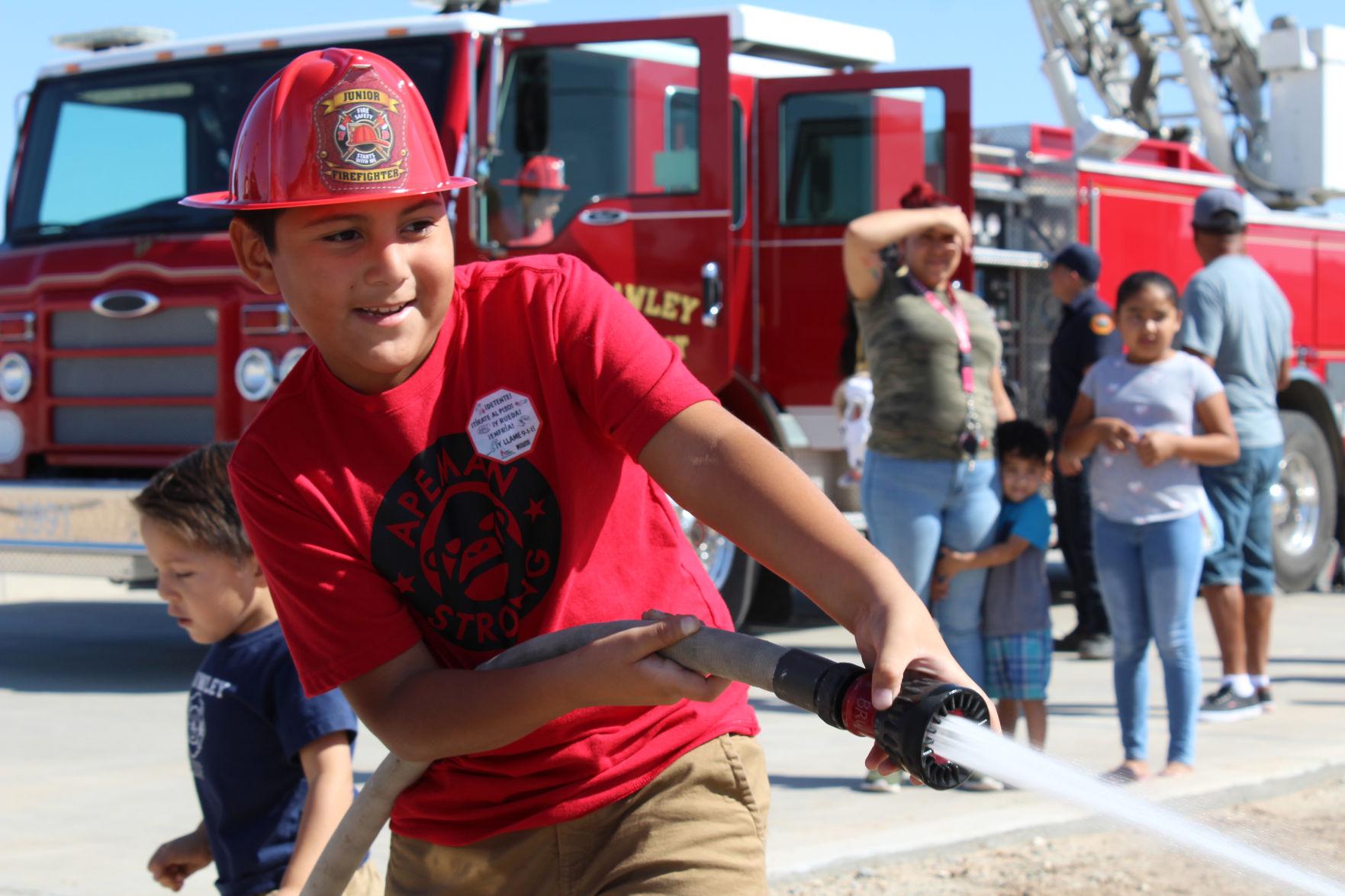 Brawley Fire Department welcomes community | News | thedesertreview.com