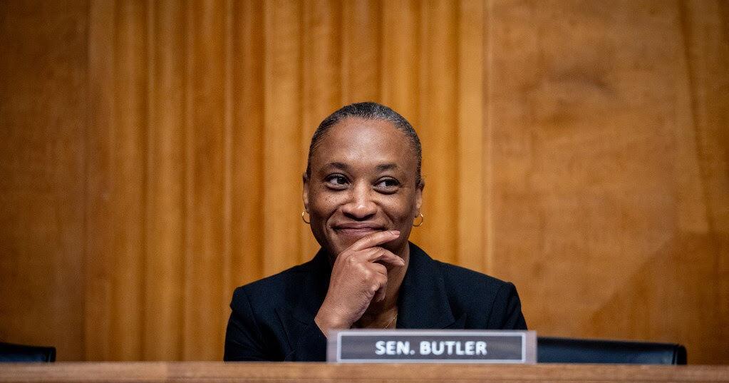Sen. Butler says farewell | State | thedesertreview.com