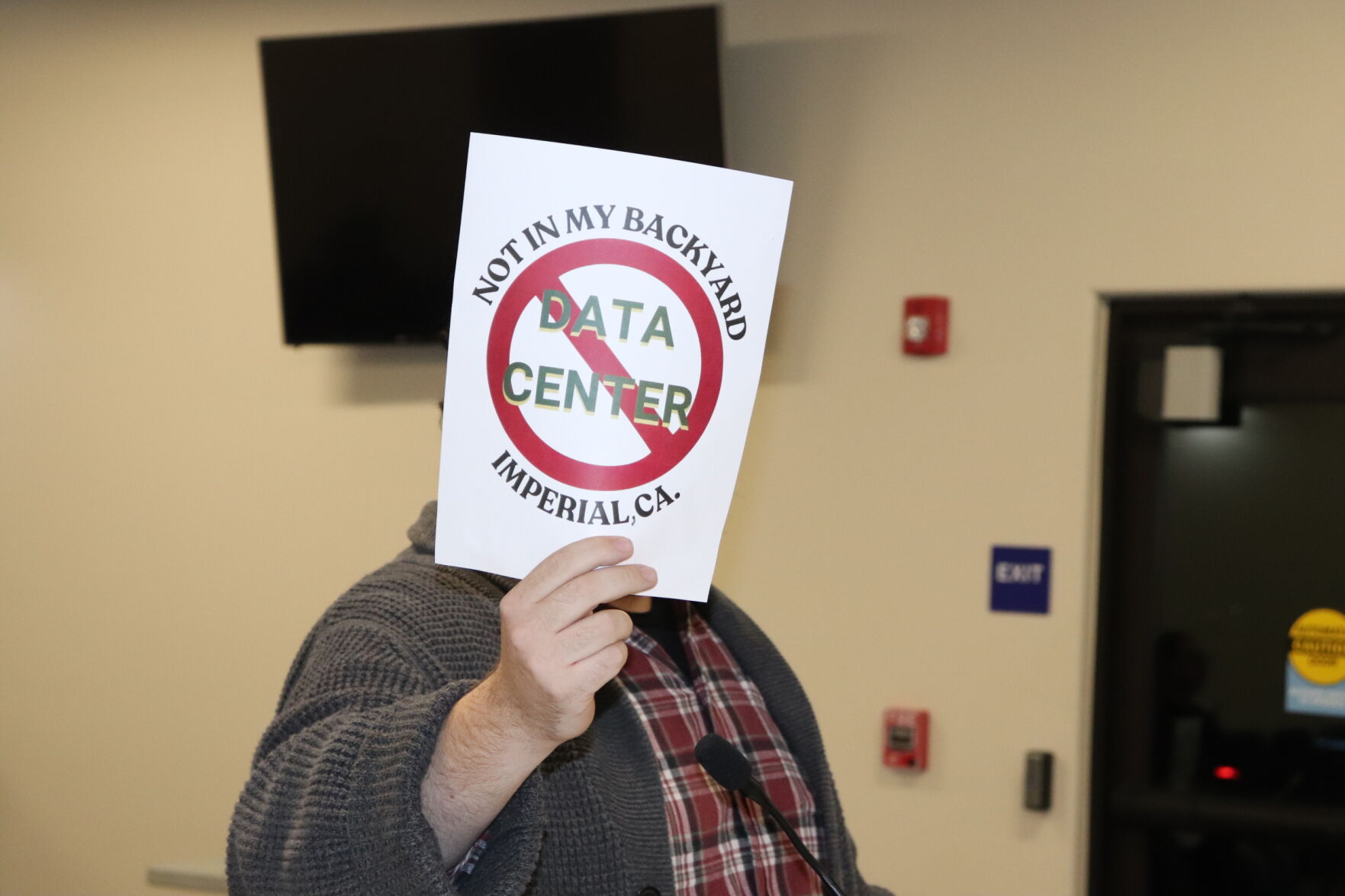 Imperial residents continue speaking against proposed data center ...