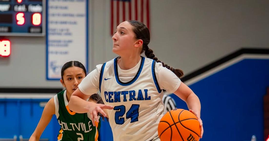 Spartan Lady hooper handling on the hardwood | Sports | thedesertreview.com