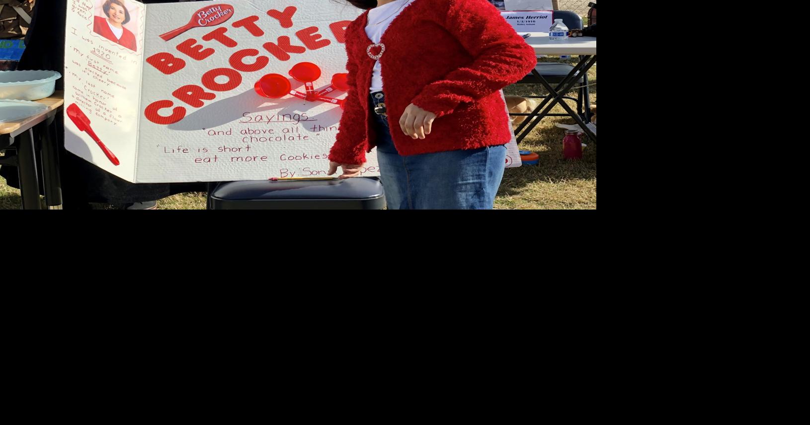 Students dress to impress at IVHSA's Historical Museum | News ...