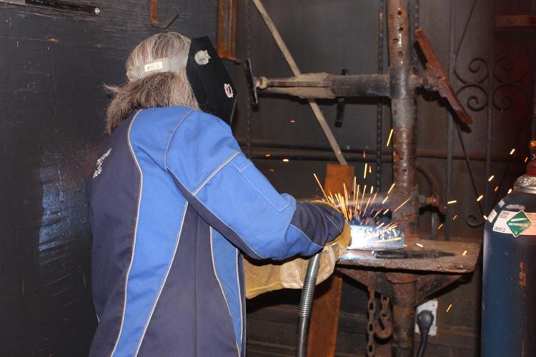 Weld like a Girl - from Rosie the Riveter to Wanda the Welder | News ...