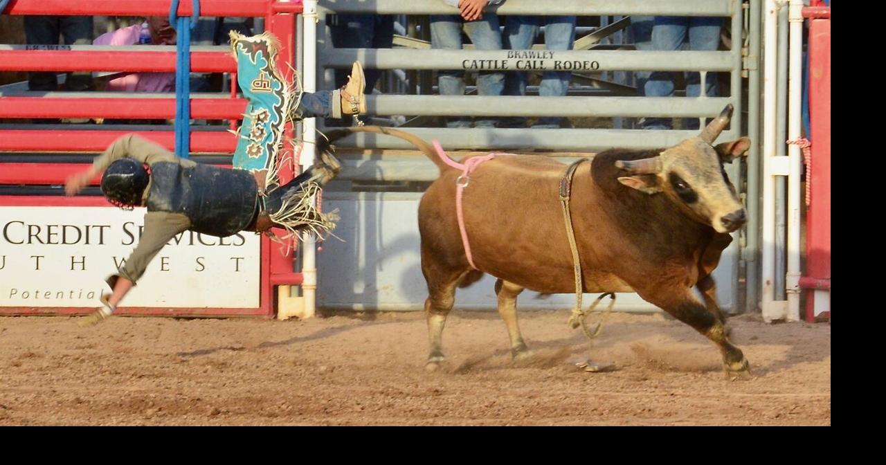 It’s a Rootin’ Tootin’ Good Time Down at Cattle Call Rodeo ...