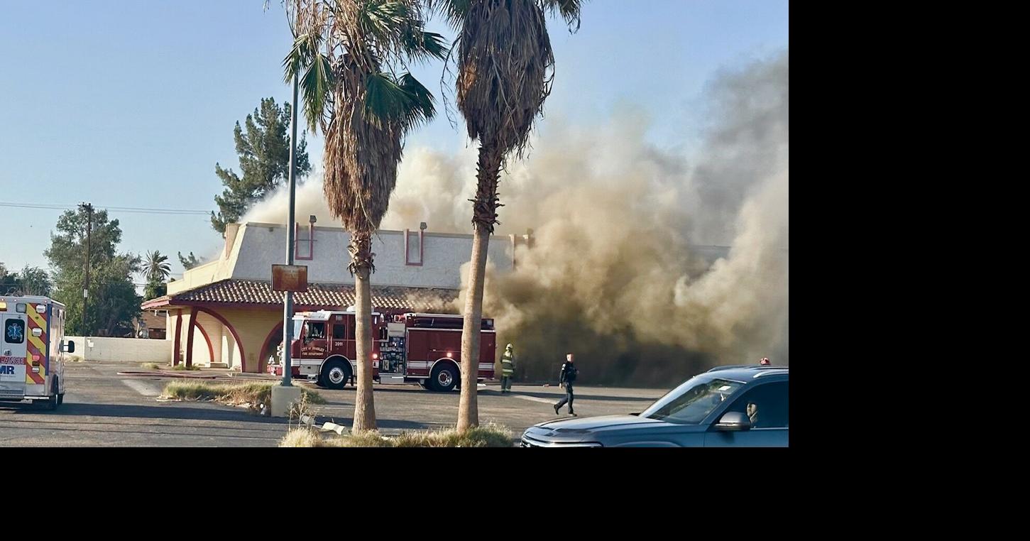Fire engulfs the old Cooks Market | News | thedesertreview.com