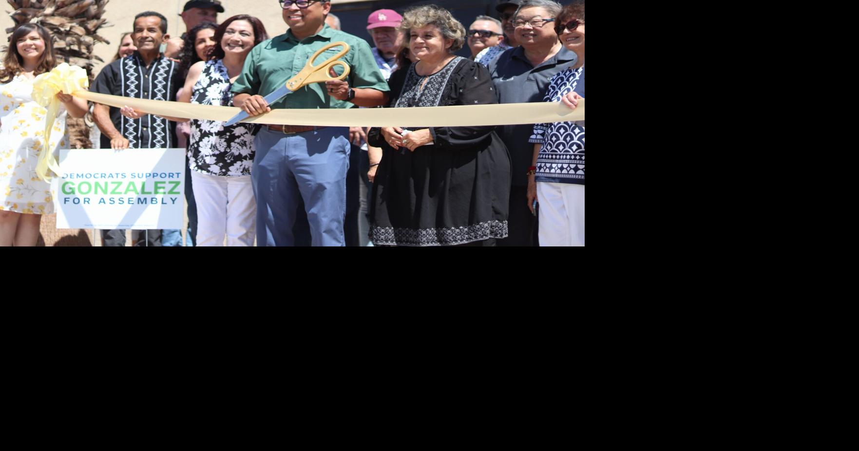 Jeff Gonzalez opens office in Calexico | News | thedesertreview.com