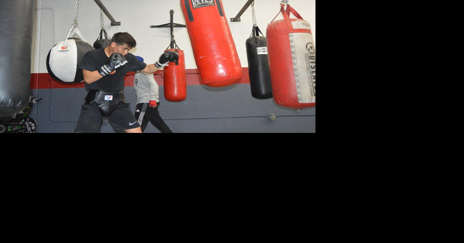 Local boxer trains above and beyond | Sports | thedesertreview.com