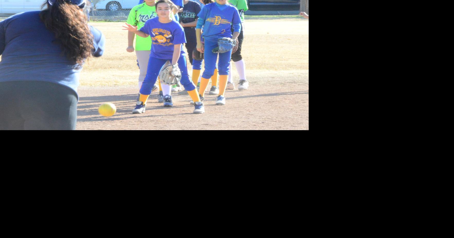 Softball Giving Adds To The Holiday Break | Sports | thedesertreview.com