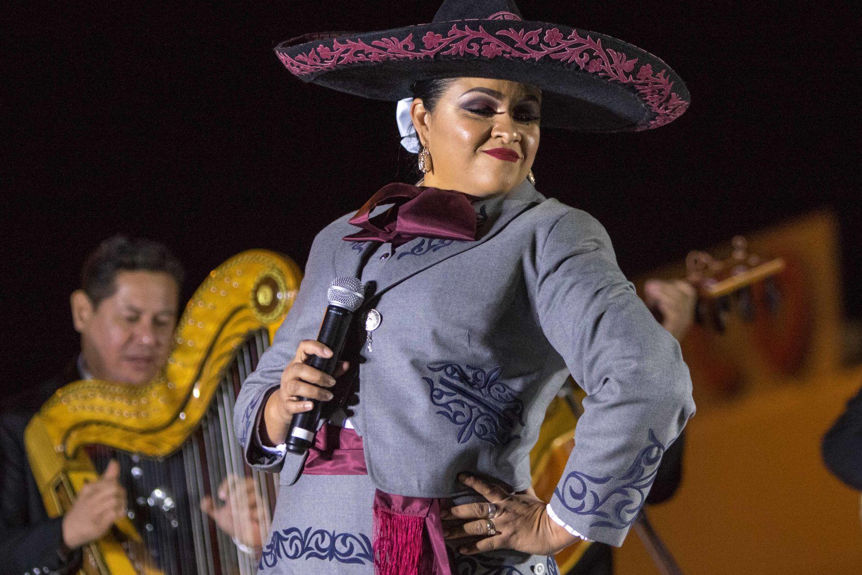 Mariachi Night packs singers in downtown Brawley | News ...