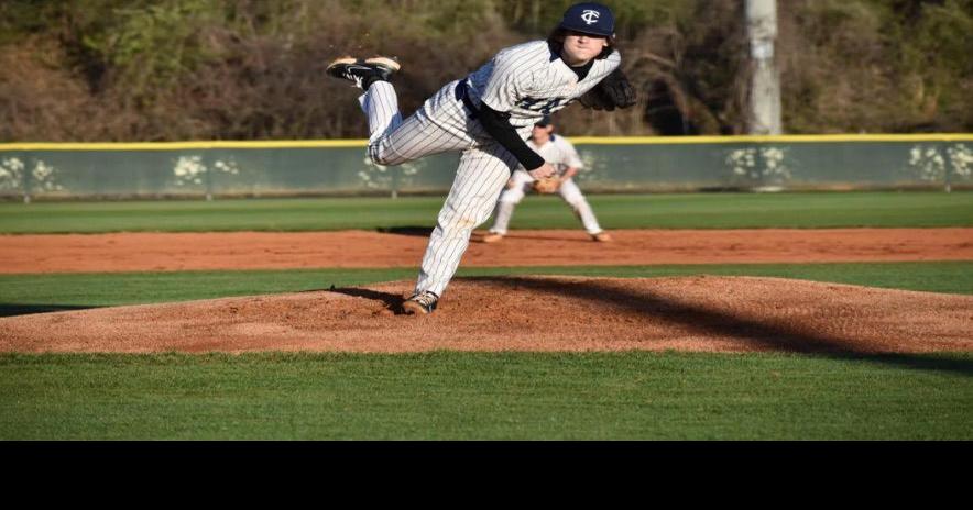 Senior leadership stokes Trojans baseball | Sports | thedigitalcourier.com