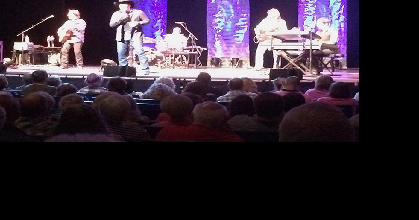 PHOTO: Clint Black in concert | News | thedigitalcourier.com