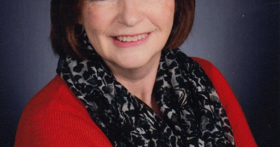 Elizabeth Chester | Archives | thedigitalcourier.com