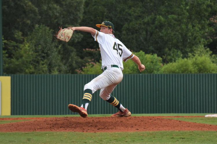 Owls cook and dine on Bacon for huge win | Sports | thedigitalcourier.com