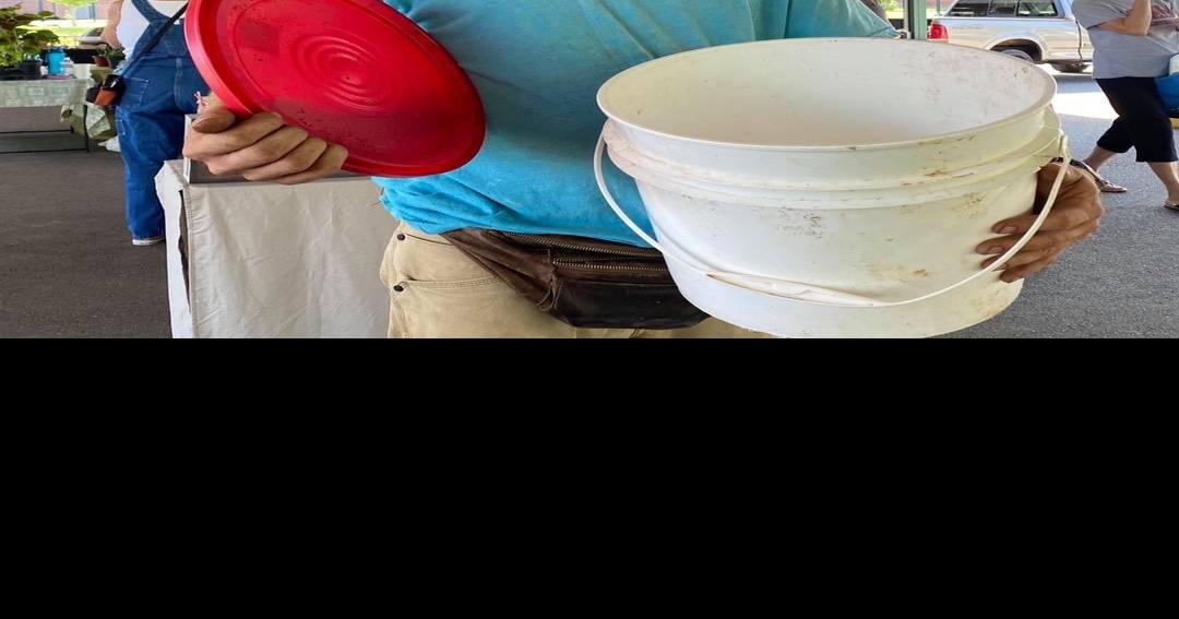 Thomas Baggett wants your table scraps | Columnists | thedigitalcourier.com