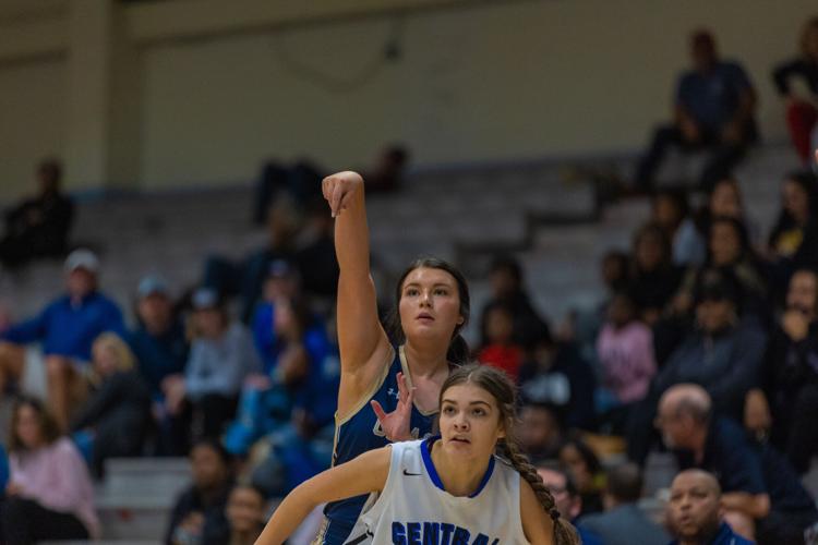 Wilkins sinks 28 in win over CHASE | Sports | thedigitalcourier.com