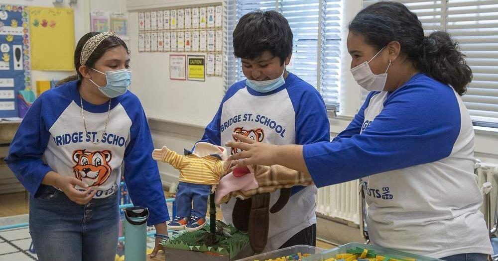 The TigerBots from Boyle Heights compete for robotics glory | Boyle ...