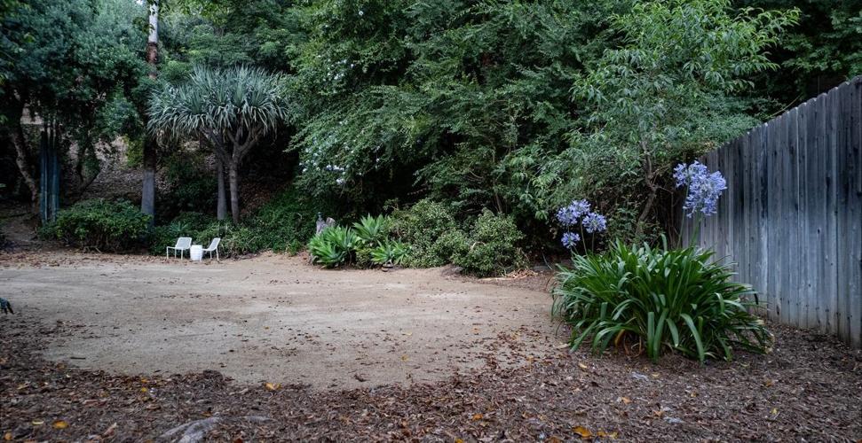 Mid-century retreat in the hills of Highland Park | Sponsored ...