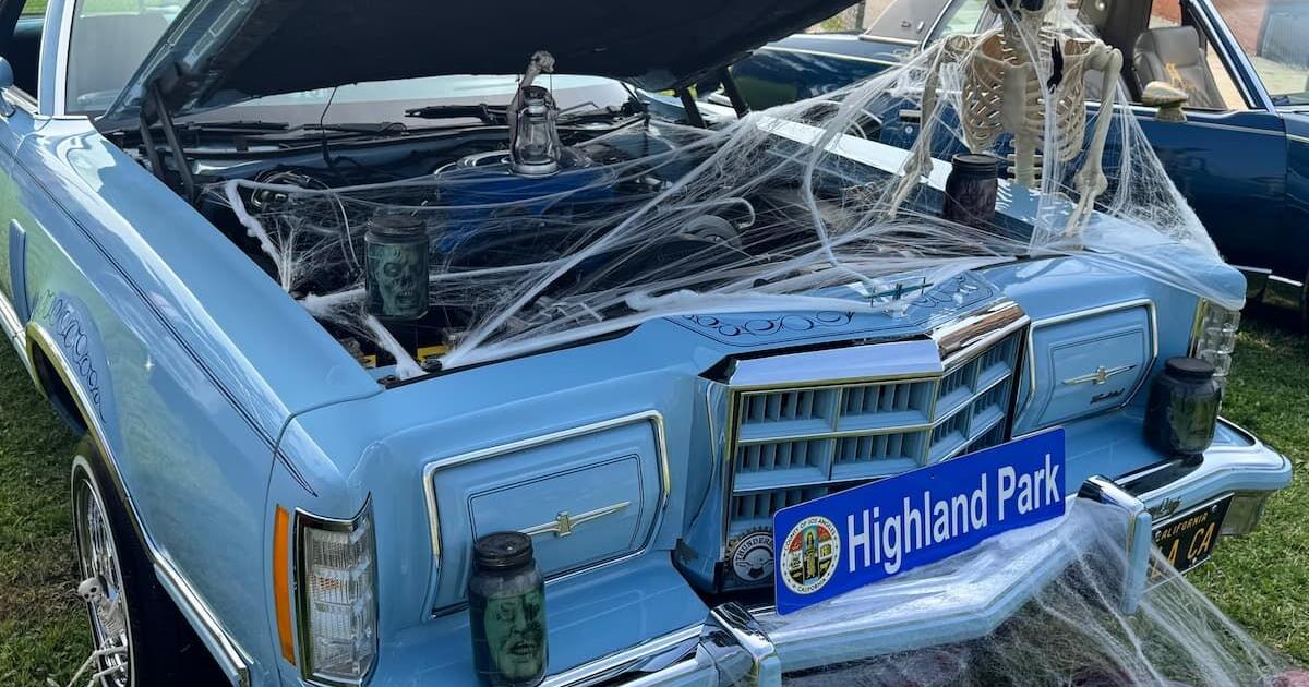 Highland Park Trunk or Treat Halloween Car Show | Scenes And Sightings ...