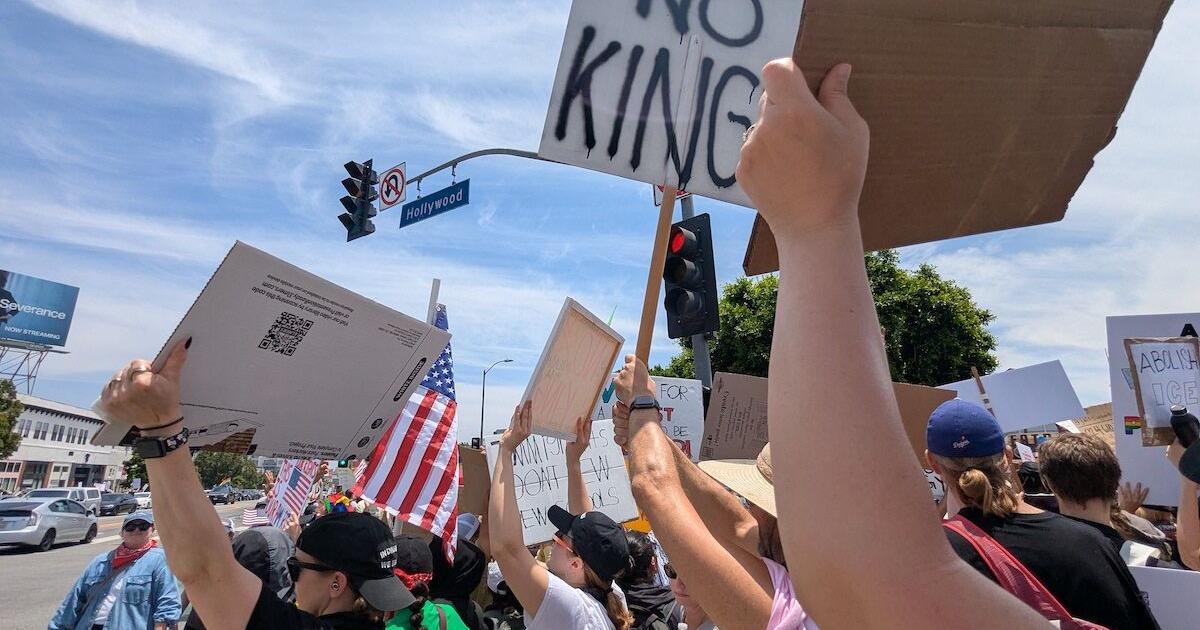 Eastside neighborhood councils join reaction against ICE raids ...
