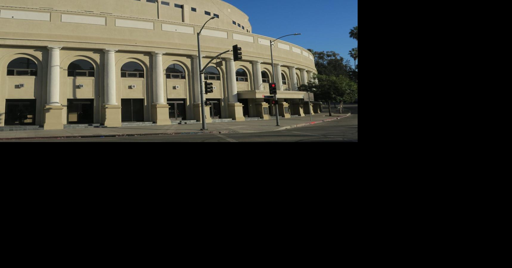 Echo Park church welcomes back worshipers despite a COVID-19 ban on ...