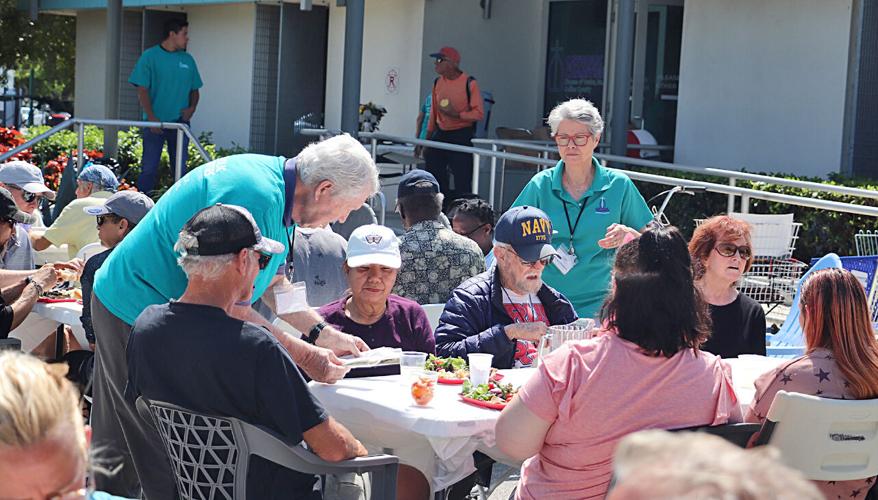Easter meal shared with homeless in Naples | Venice ...