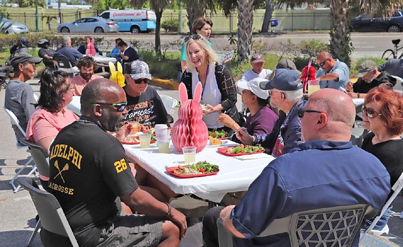 Easter meal shared with homeless in Naples | Venice ...