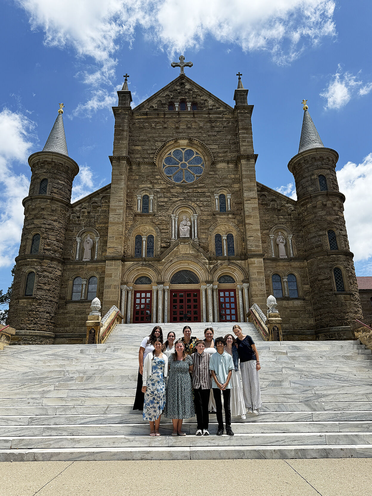 One Bread, One Cup transform youth into liturgical ministers | Orlando ...