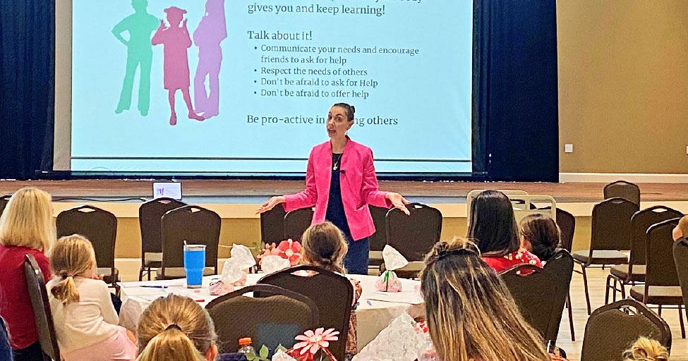 Workshops promote authentic femininity | Venice | thefloridacatholic.org