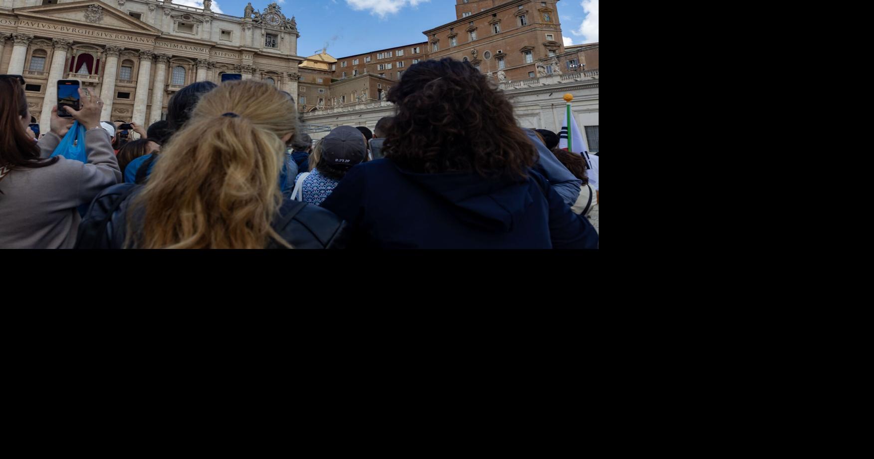 A morning of black smoke from the Sistine Chapel chimney | Vatican ...