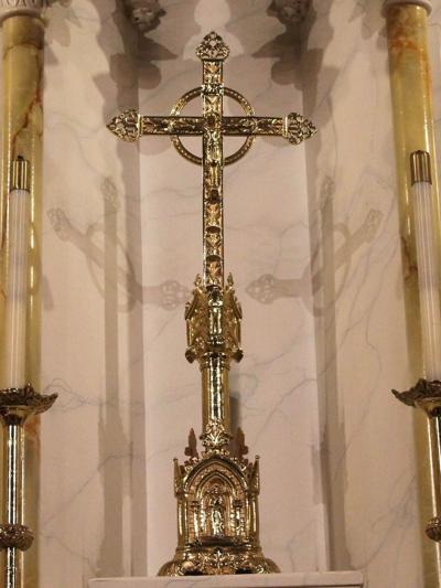 Cross stolen from Arizona church remains missing; parish prays for ...