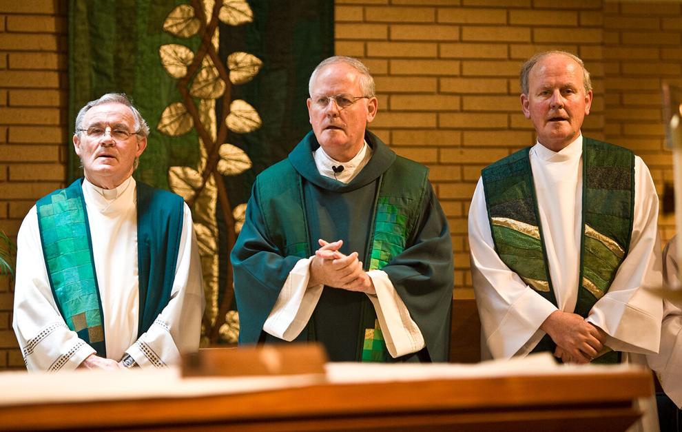 Father Peter Henry - Jun. 20, 2021 | Obituaries | thefloridacatholic.org