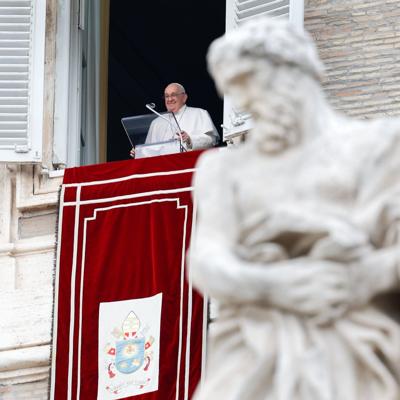 Pope encourages persecuted Christians to stay strong in their witness ...