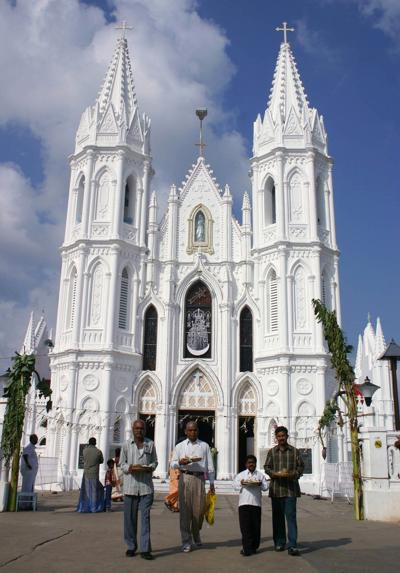 India shrine: Spirit is at work in Hindus, Muslims, too, cardinal says ...