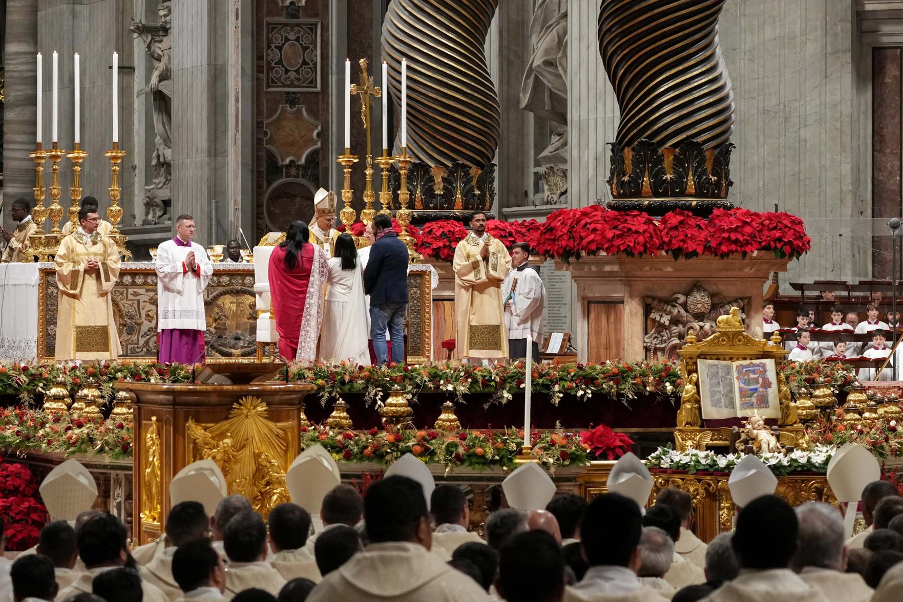 Open your hearts to baby Jesus and one another, pope says on Christmas ...