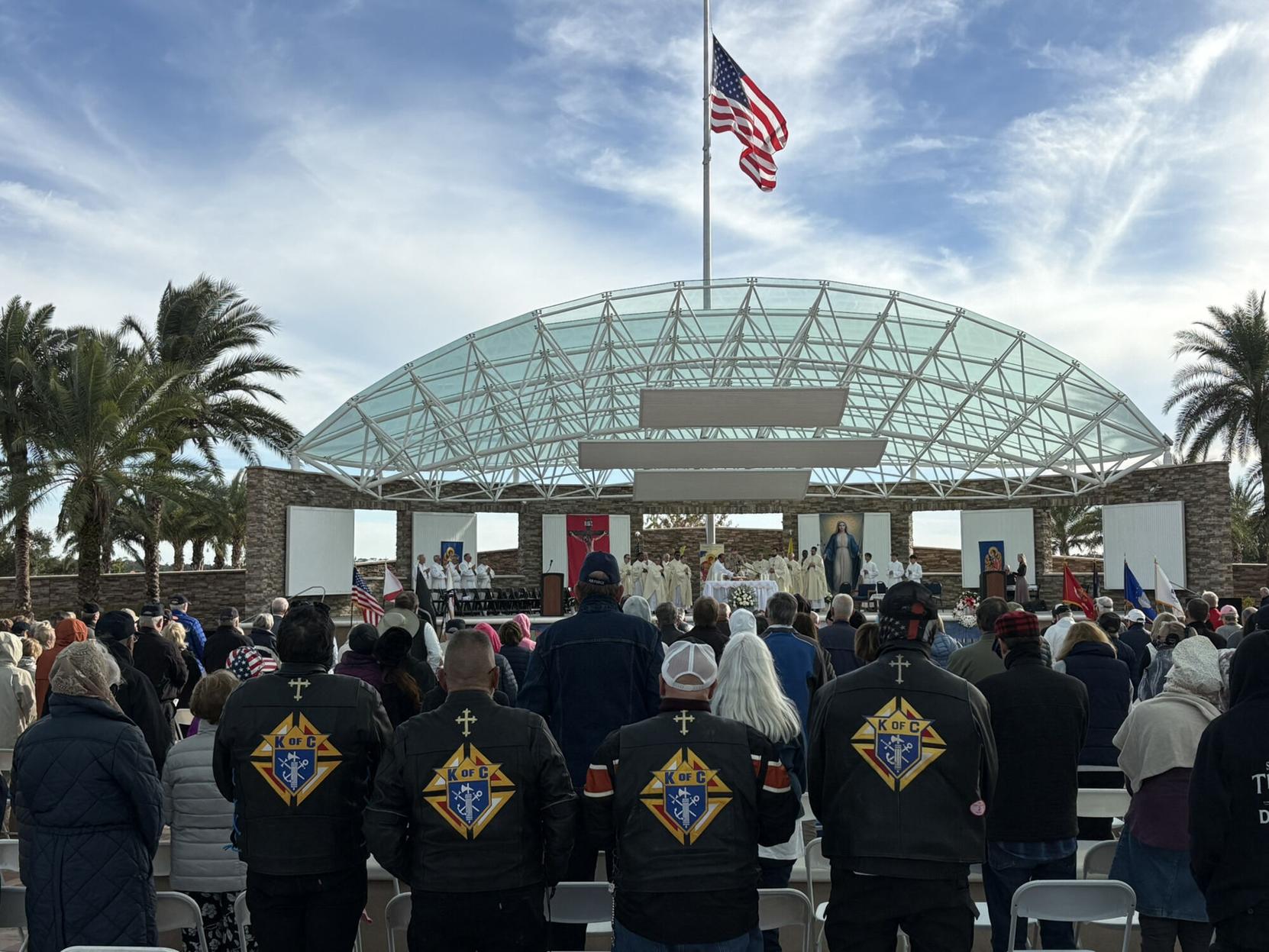 Catholic Mass honors veterans at National Cemetery | Venice ...
