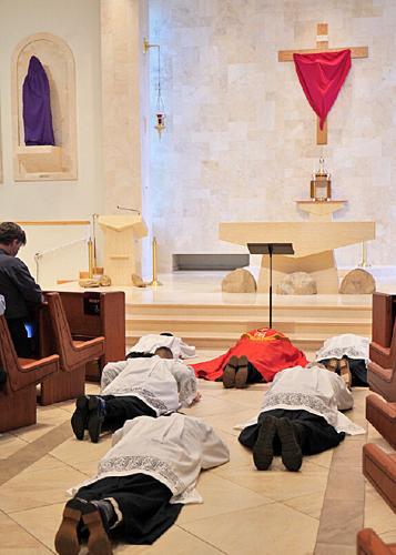 Easter Triduum celebrated | Venice | thefloridacatholic.org