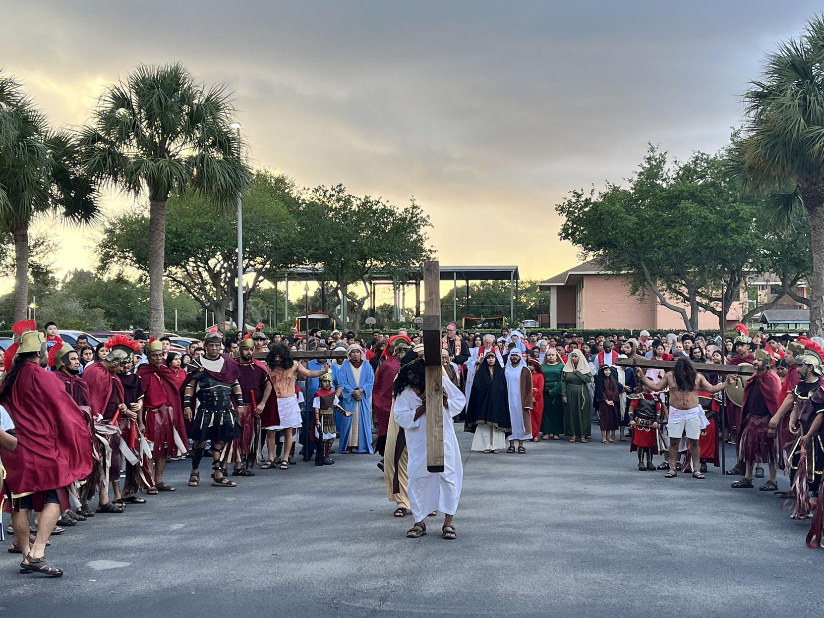 Living Stations of the Cross | Palm Beach | thefloridacatholic.org