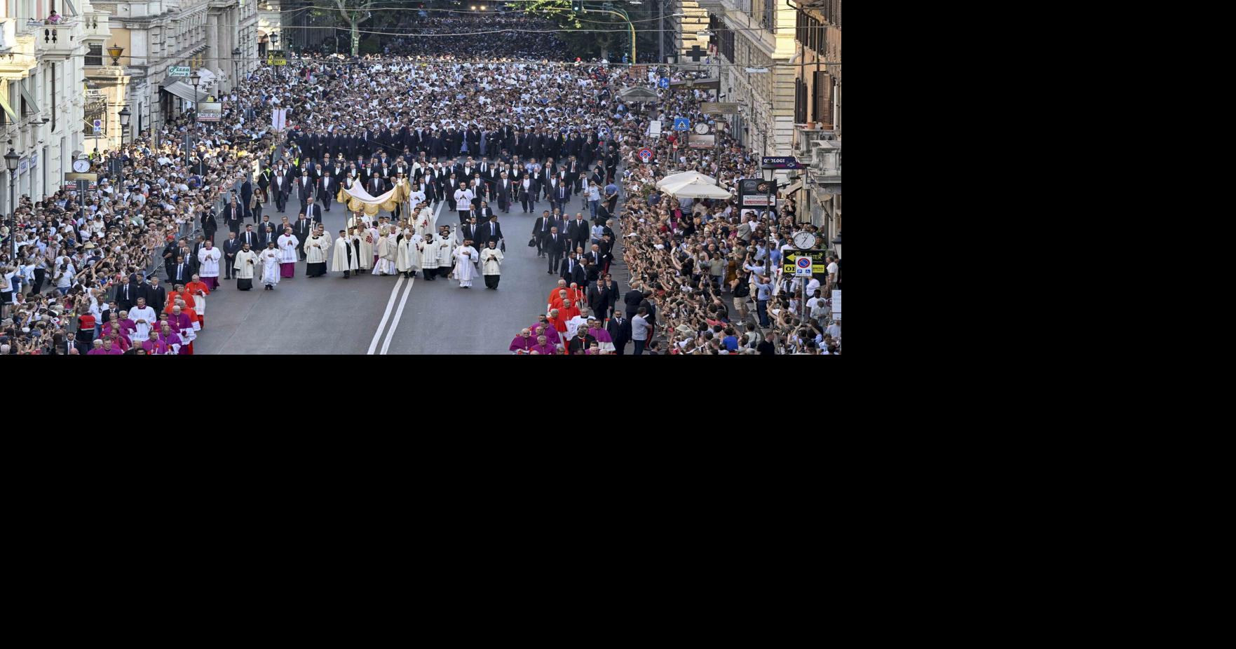 Pope leads Corpus Christi procession through streets of Rome | Vatican ...