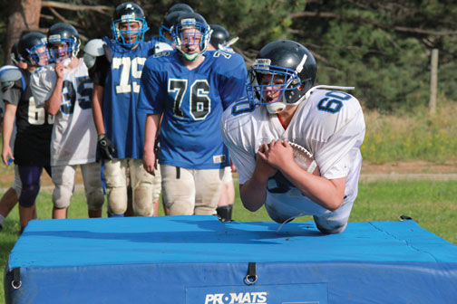 Winning first game is Huskies’ goal | Sports | theflume.com