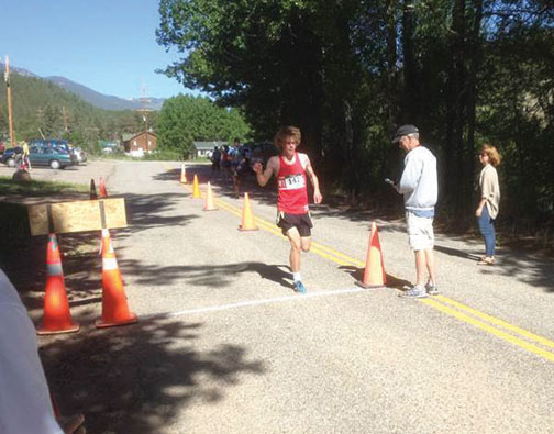Twenty-nine runners compete in the 2014 Dump Road Descent 5K run/walk ...