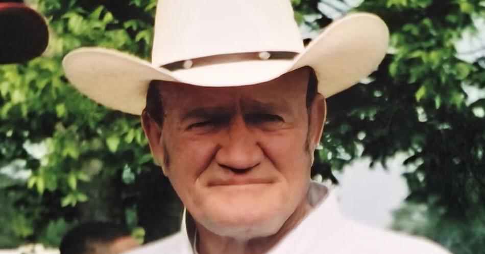 Remembering Calvin K. Wood | Obituaries | theflume.com
