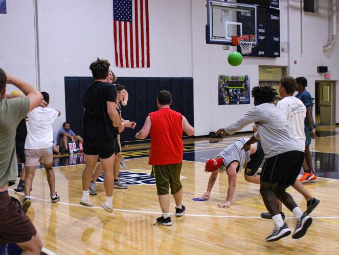 Kick-starting intramurals | Multimedia | thefranklinnews.com