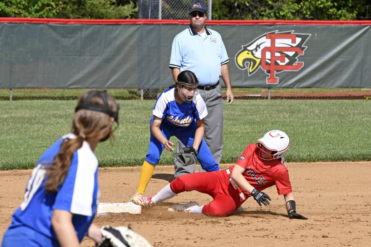 Eagles cruise in district quarterfinals