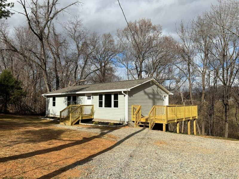 3 Bedroom Home in Goodview - $285,000