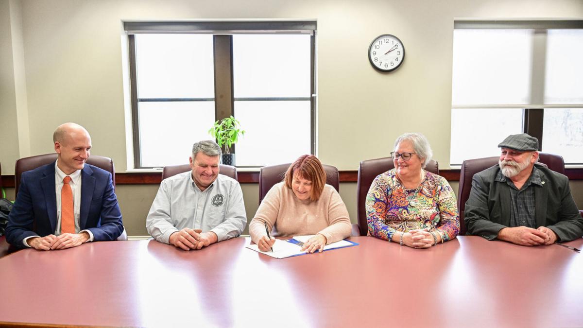 Livingston County, CSEA agree on contract | Local News | thelcn.com